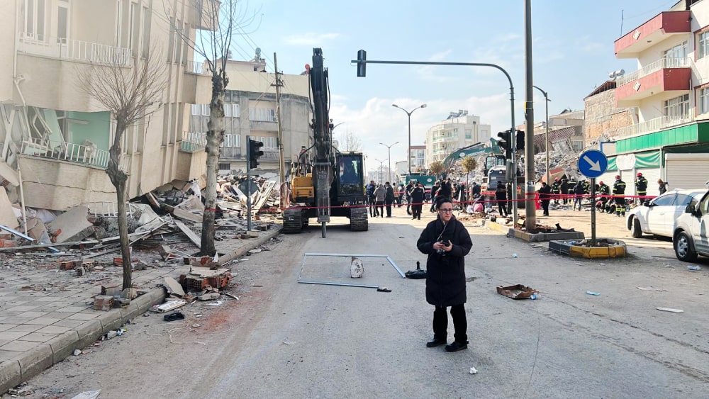 Hands on journalism: Turkey’s defiant media show humanity in action